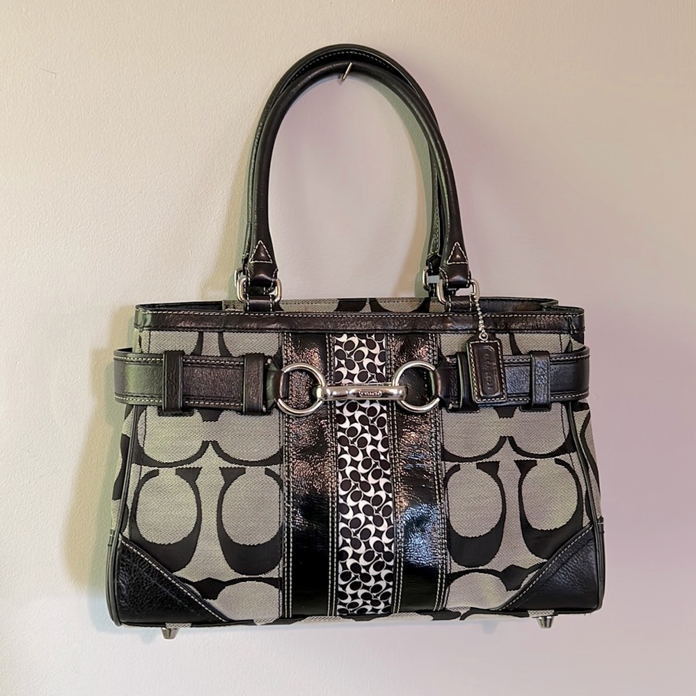 Coach Signature C Purse With Statement Hardware - Gem